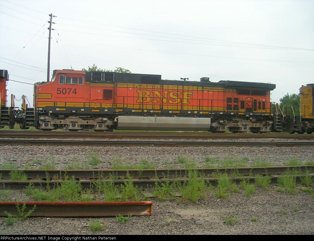BNSF 5074